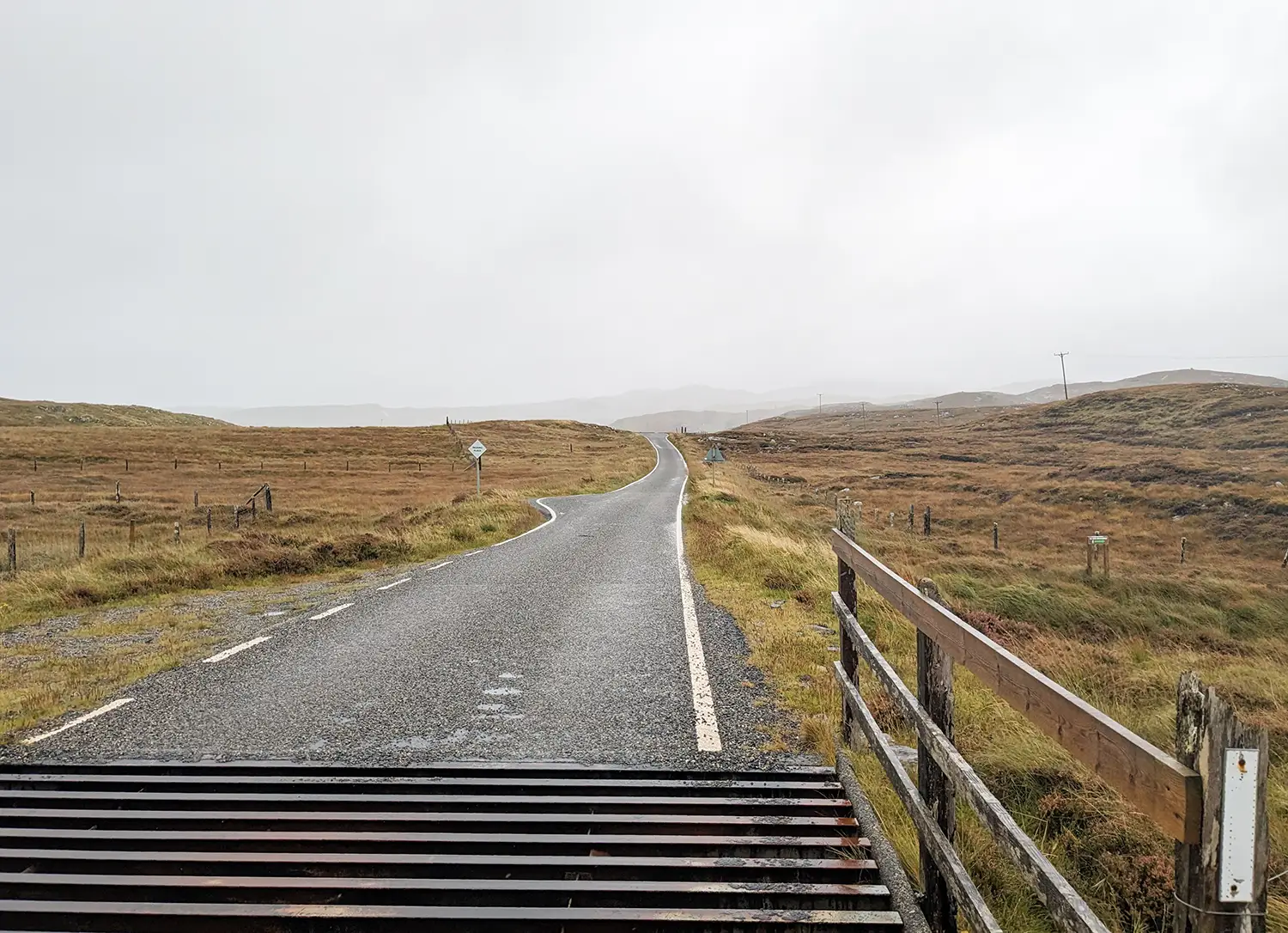 How to Use Passing Places | Single Track Roads in the UK